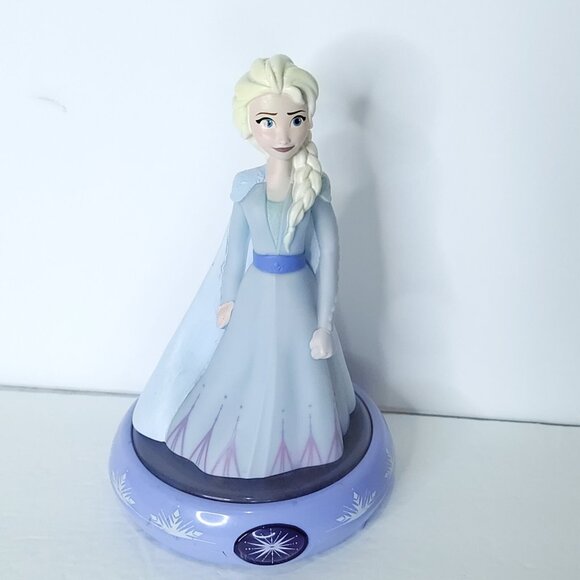 Disney | Toys | Disney Frozen 2 Ii Elsa Figure Night Light Auto Shutoff ...